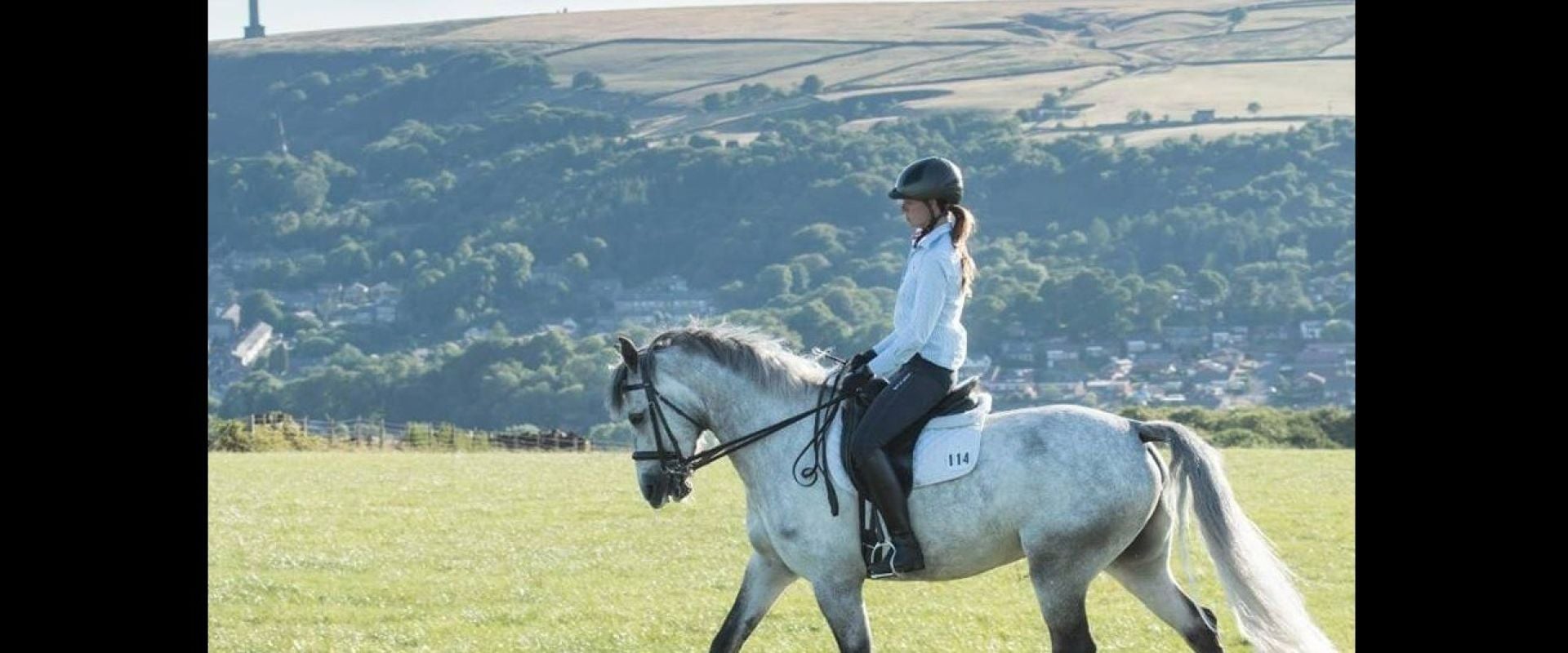 Hopoti - Holts Equestrian Centre - Book your riding lessons